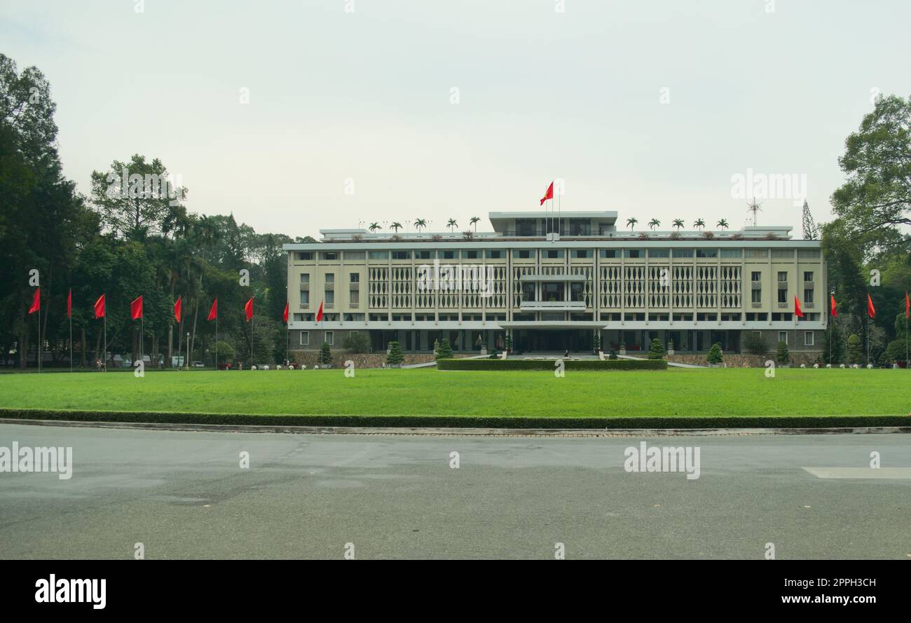 Exterior view of the Independence Palace in Saigon, Vietnam (Ho Chi ...