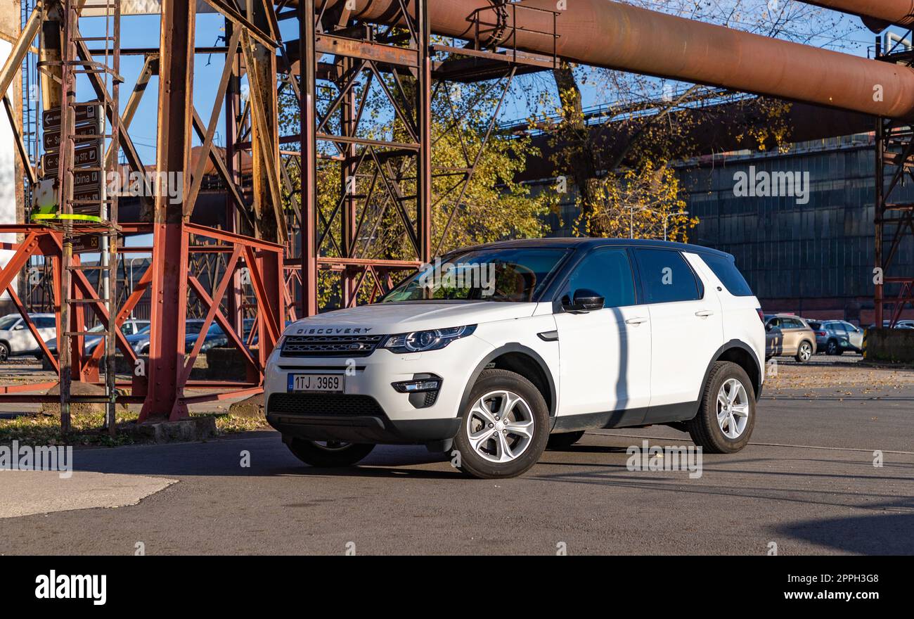 Land Rover Discovery Stock Photo - Alamy