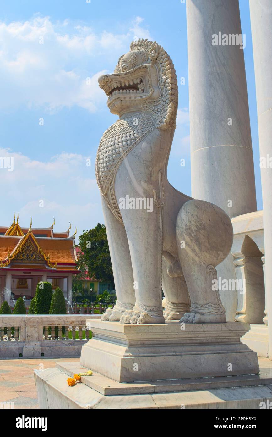 Thailand southeast asia lion hi-res stock photography and images - Alamy