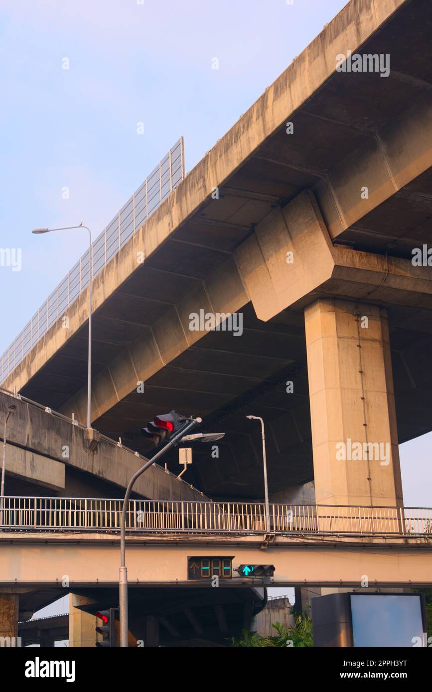 Highway crossing hi-res stock photography and images - Alamy