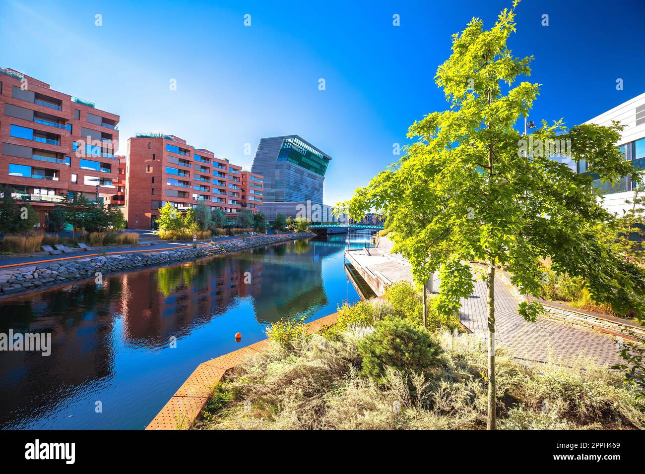 Contemporary architecture of Oslo waterfront view Stock Photo - Alamy