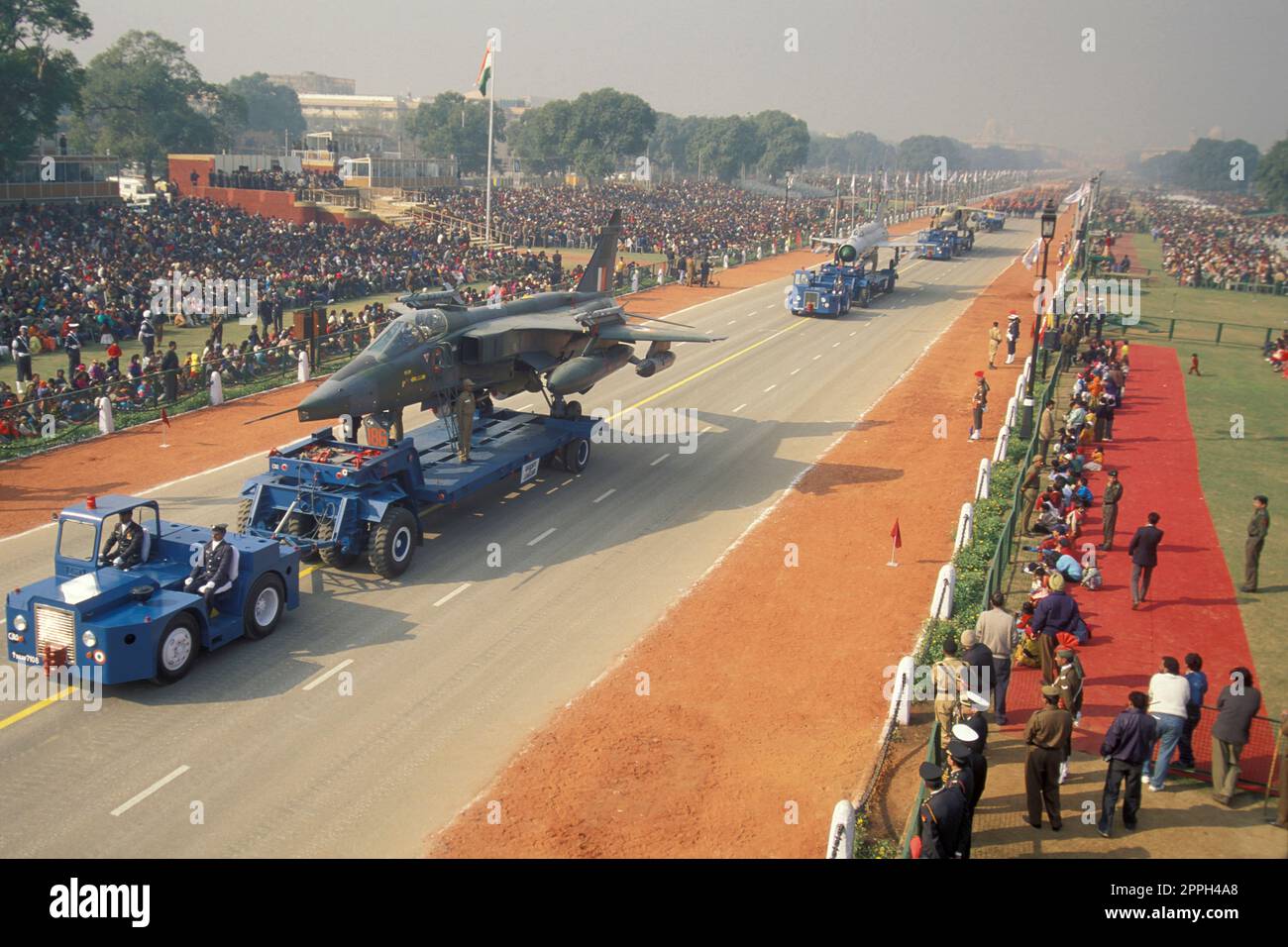 Indian army airplane parade hi-res stock photography and images - Alamy
