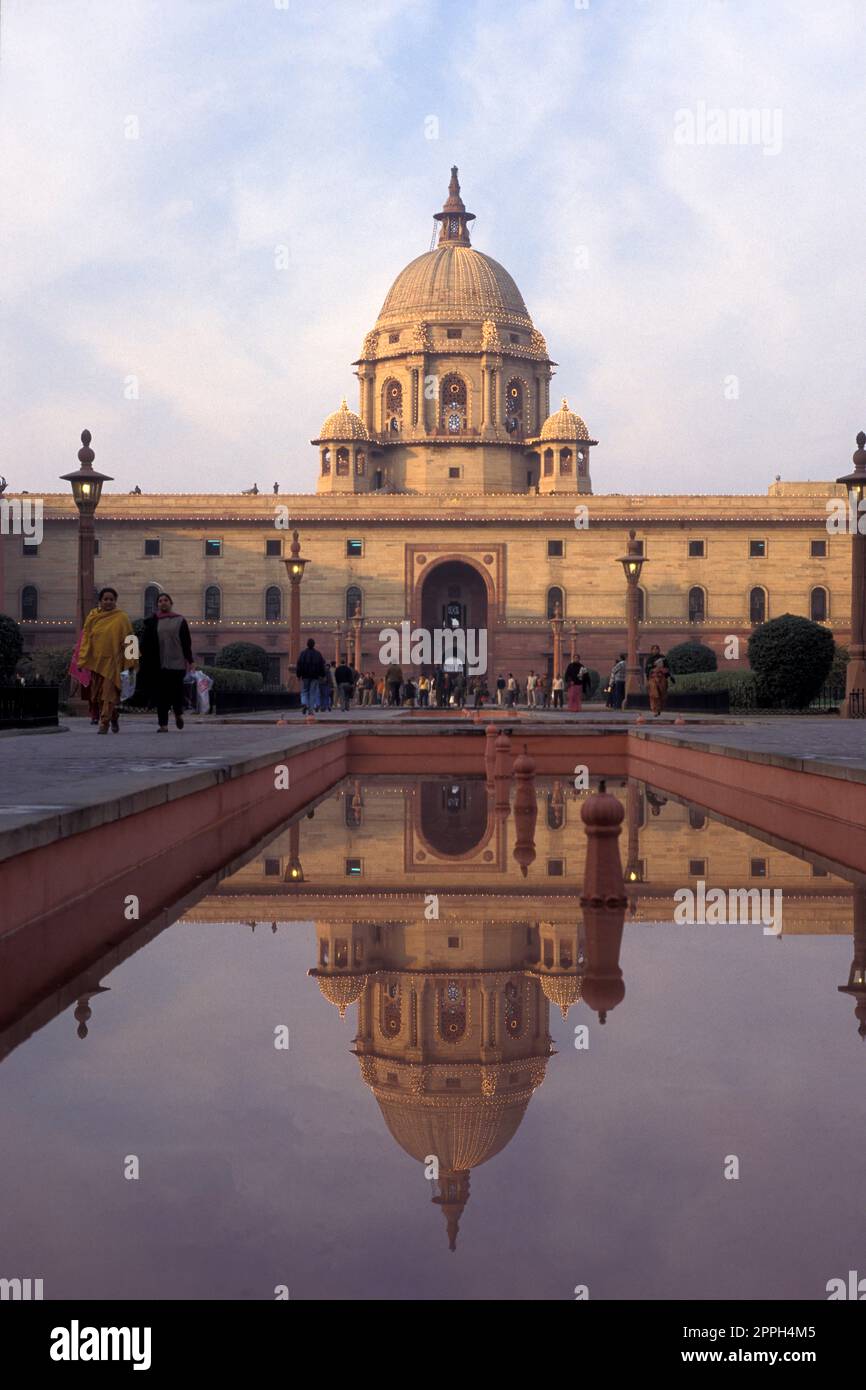 the architecture of the President Estate Rashtrapati Bhavan in the city ...