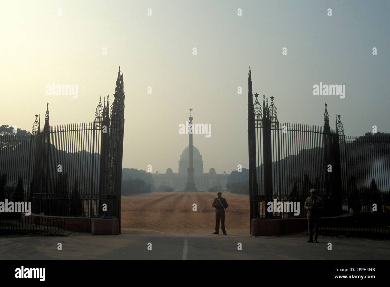 the architecture of the President Estate Rashtrapati Bhavan in the city ...