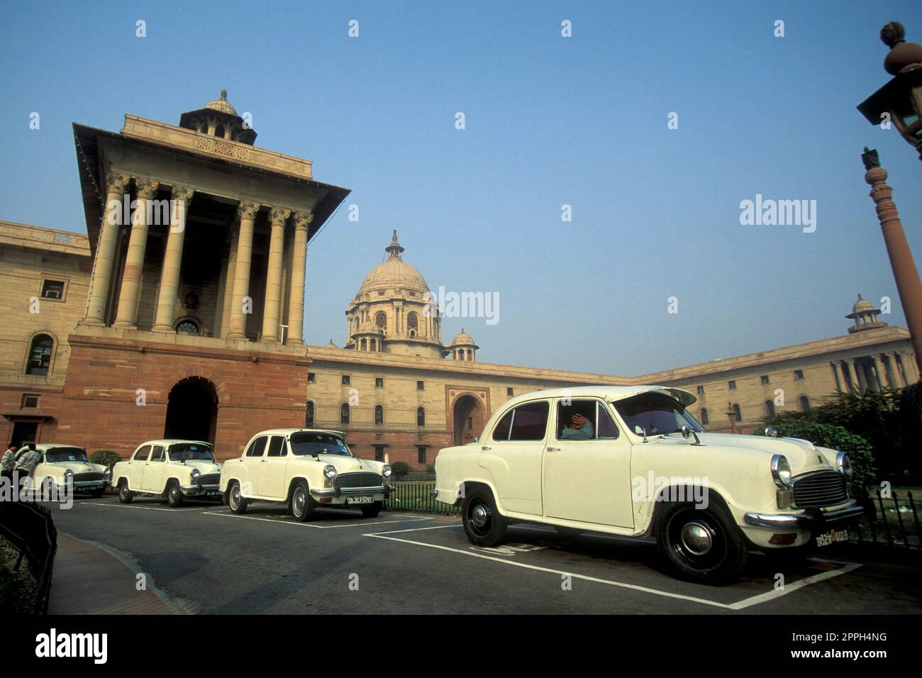 the architecture of the President Estate Rashtrapati Bhavan in the city ...