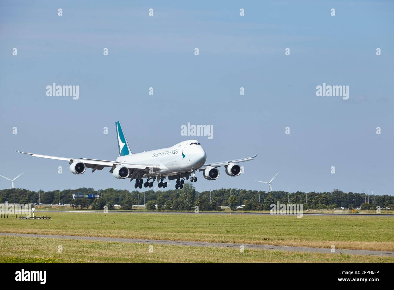 Amsterdam Airport Schiphol - Boeing 747-867F of Cathay Pacific Cargo ...