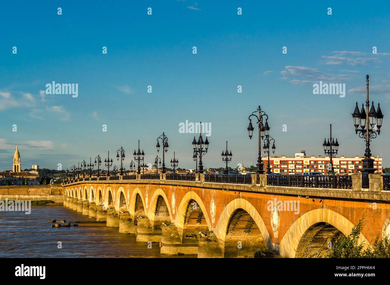 Bordeaux river bridge hi-res stock photography and images - Alamy