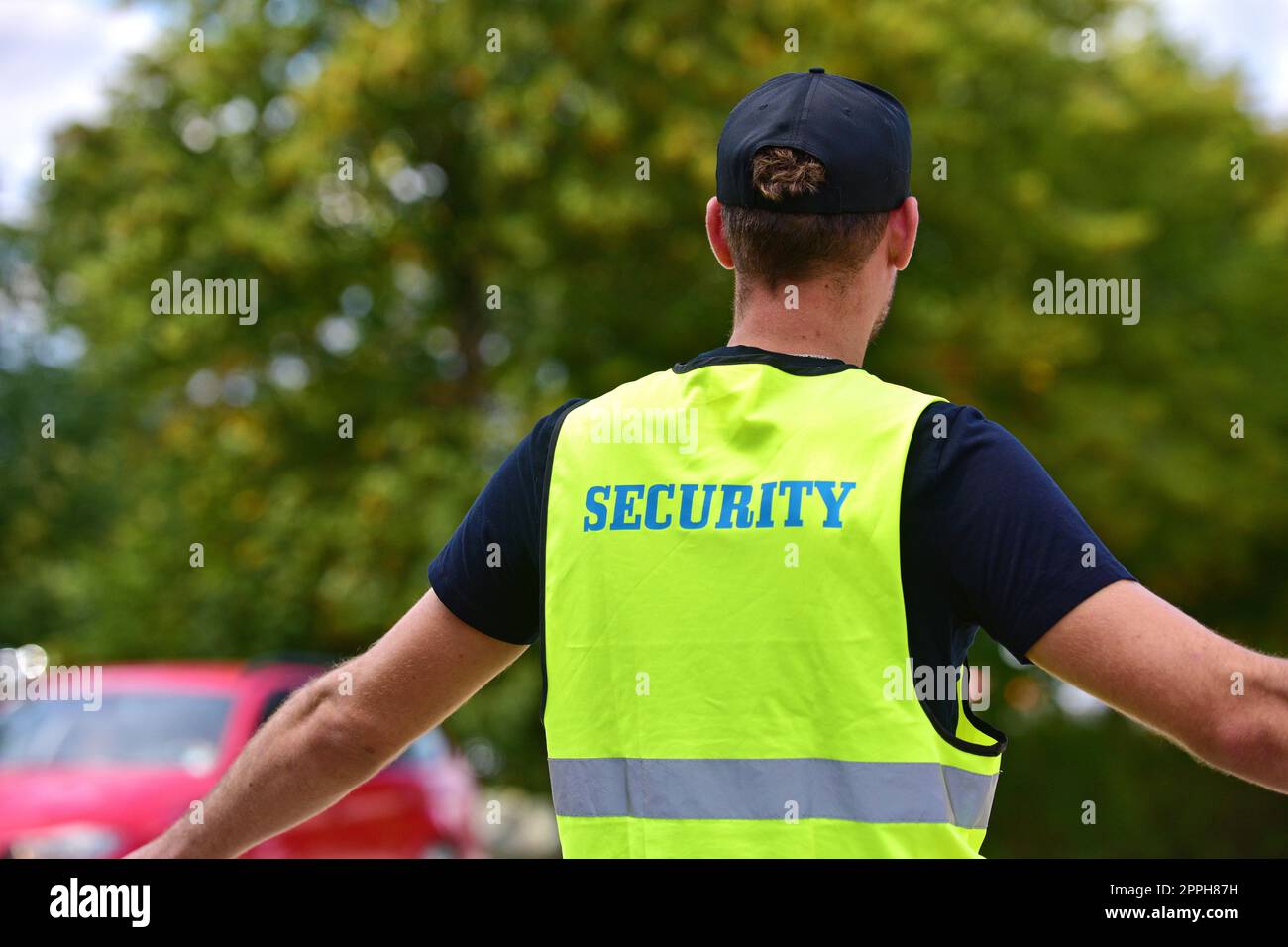 Security man hi-res stock photography and images - Alamy