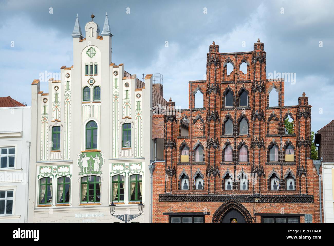 Dormer windows hi-res stock photography and images - Alamy