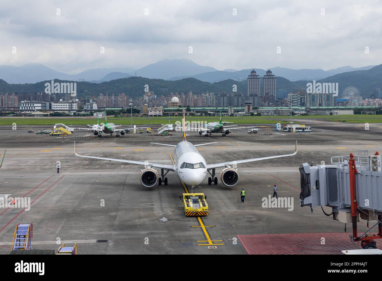 Taipei, Taiwan 21 June 2022: Songshan Airport in Taipei city Stock Photo - Alamy