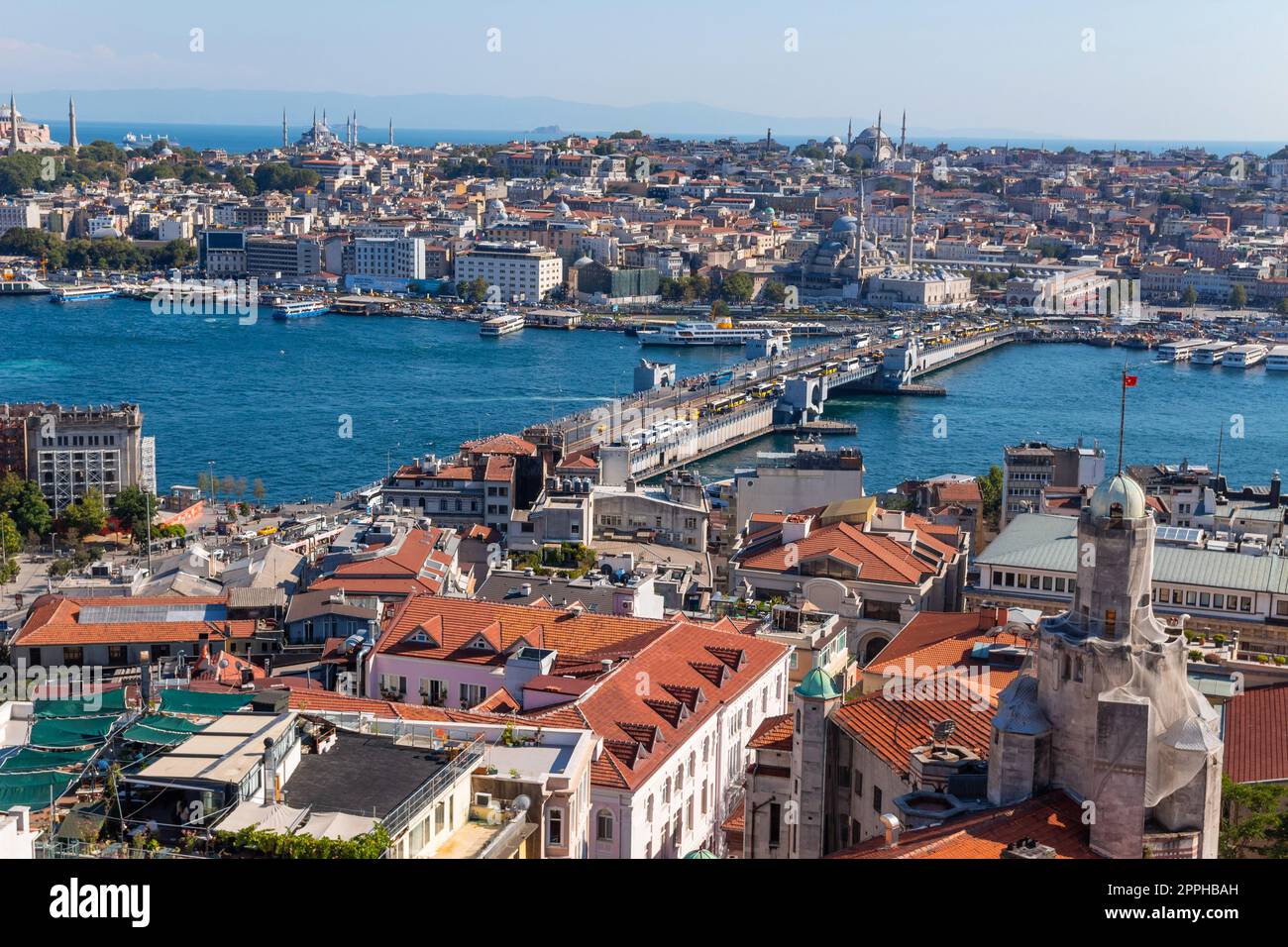 Galata Bridge and old centre of Istanbul Stock Photo - Alamy