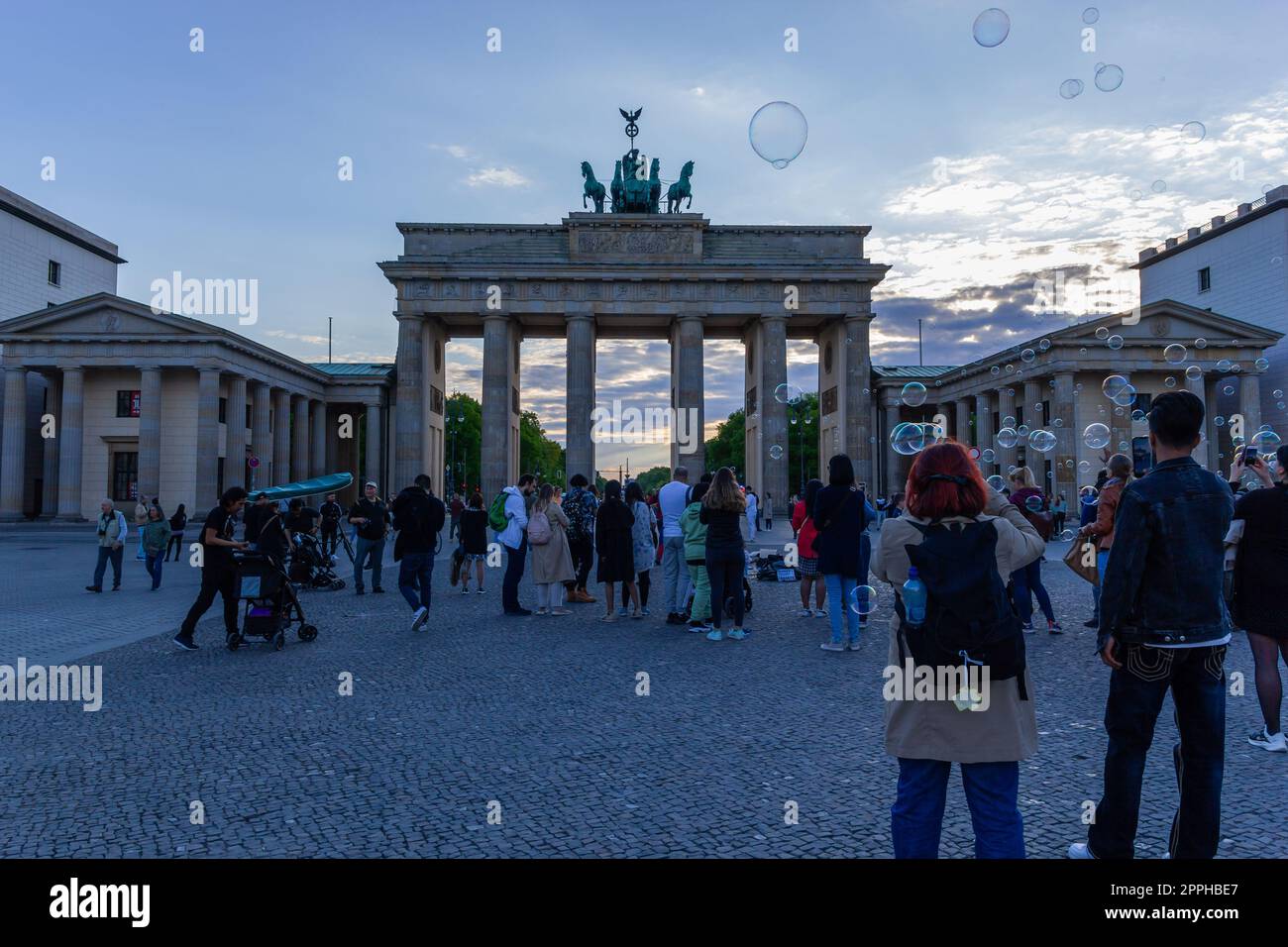Branderburger Tor gates square Stock Photo - Alamy