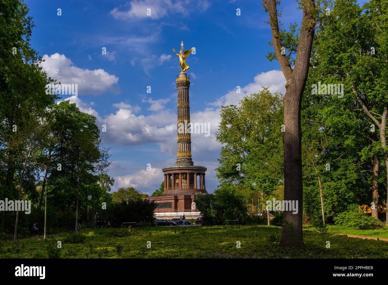 The Golden Statue of Victoria On Top of The Victory Column in Berlin ...