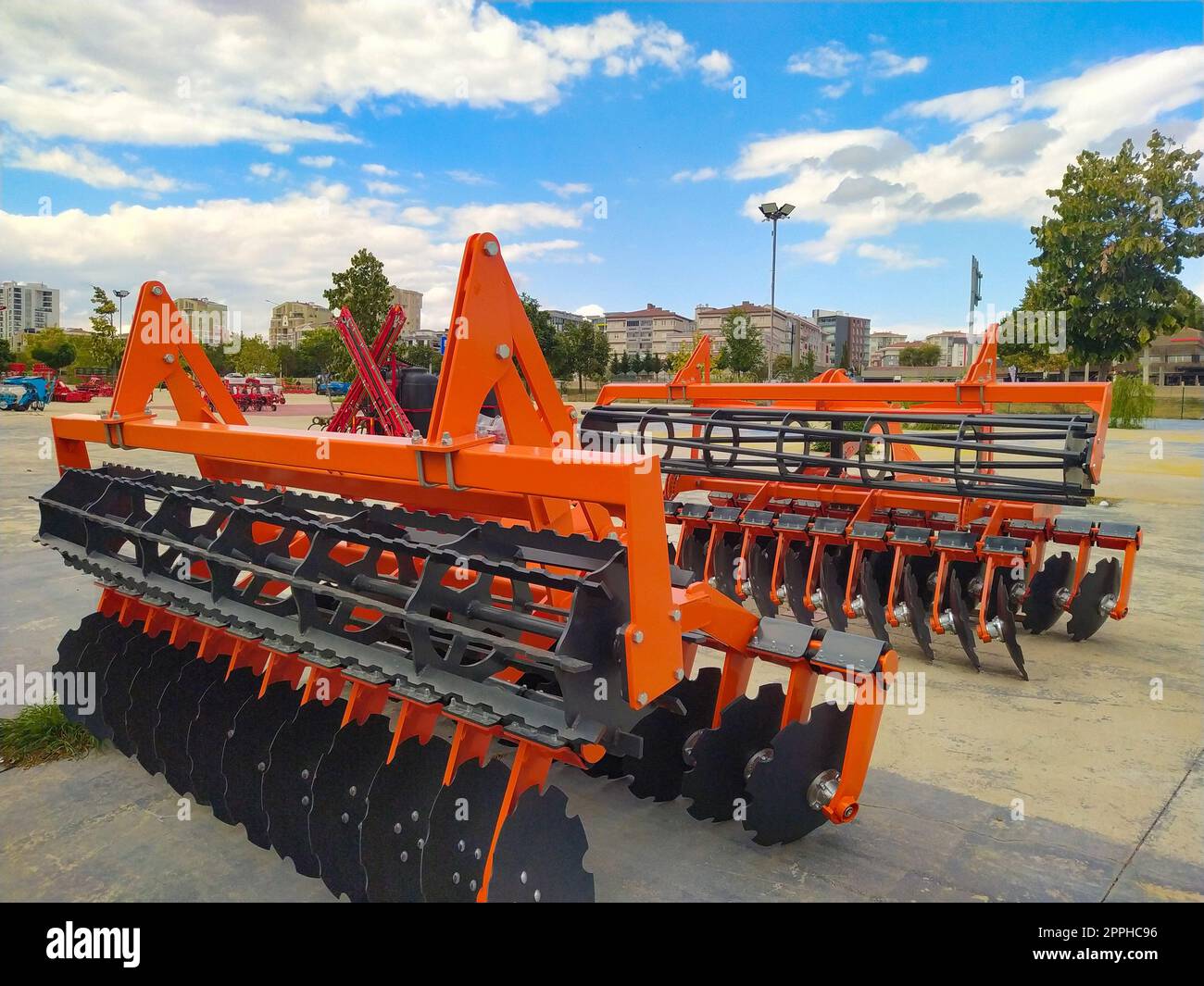 Large disc plough hi-res stock photography and images - Alamy