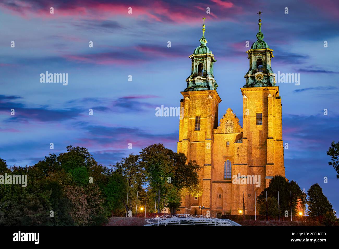 Medieval cathedral gniezno hi-res stock photography and images - Alamy