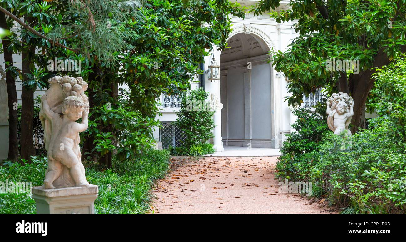 Milan, Italy - Circa June 2021: Italian Villa entrance with garden ...