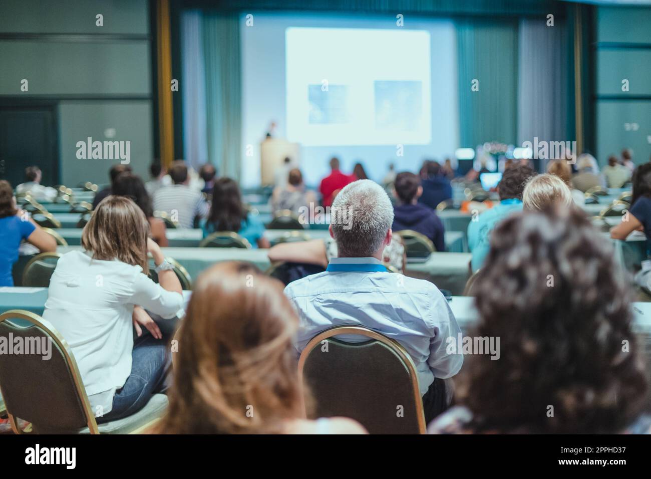 Audience in lecture hall on scientific conference Stock Photo - Alamy