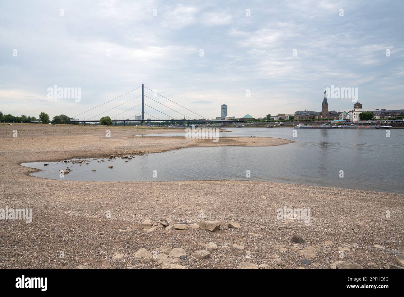 Drought in Germany, low water on Rhine river Stock Photo - Alamy
