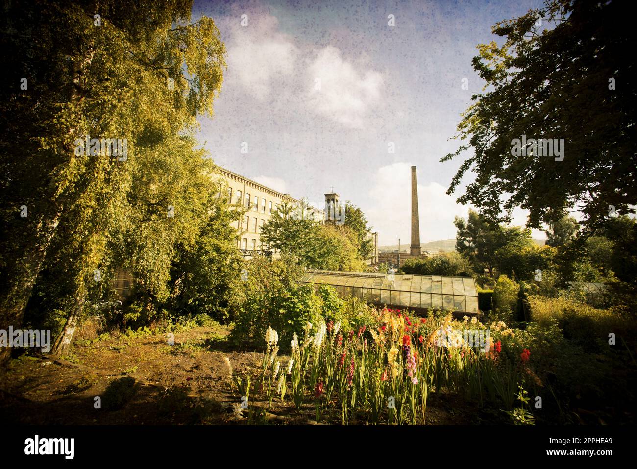 Saltaire village hi-res stock photography and images - Alamy