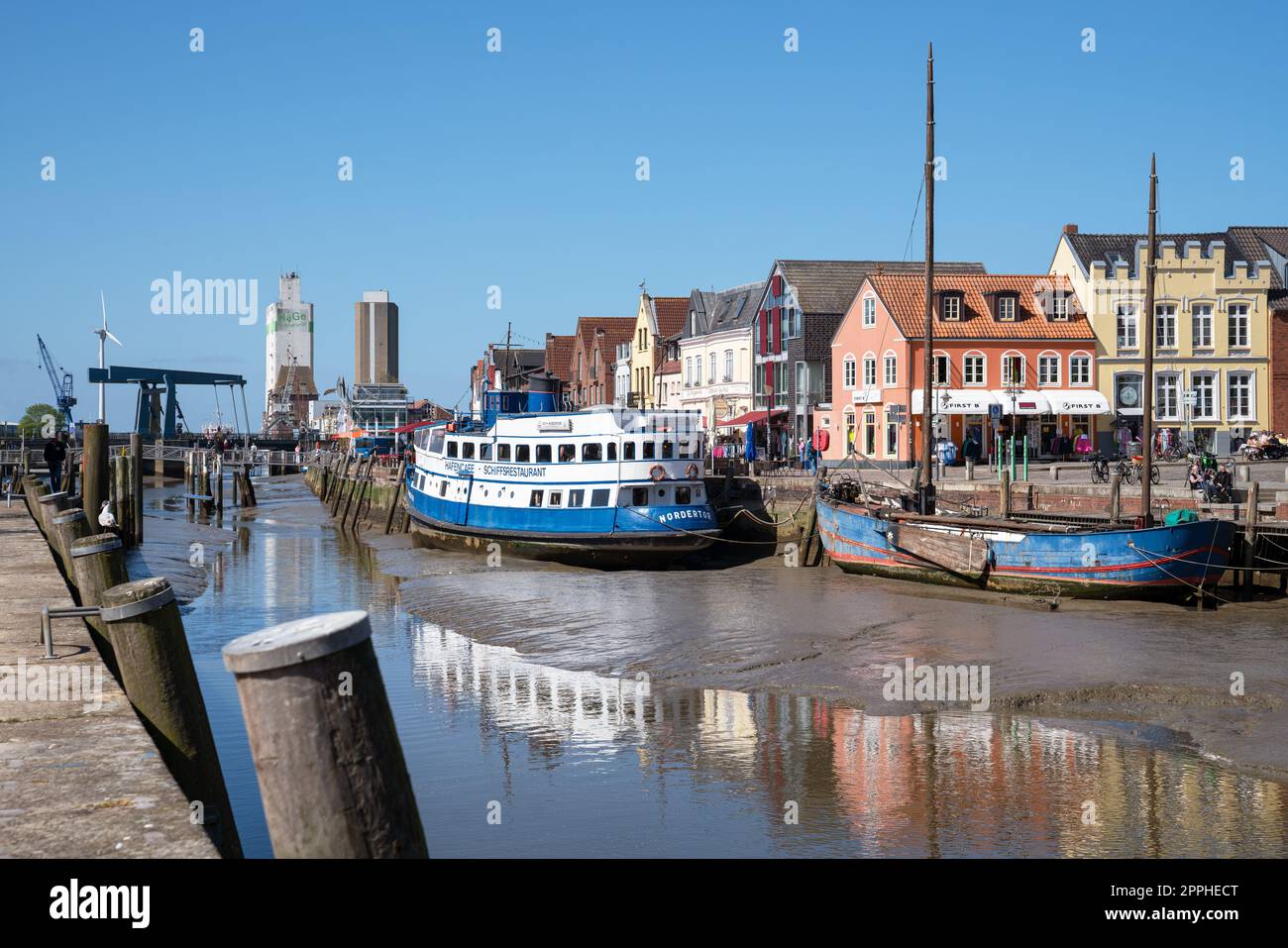 Frisia hi-res stock photography and images - Alamy