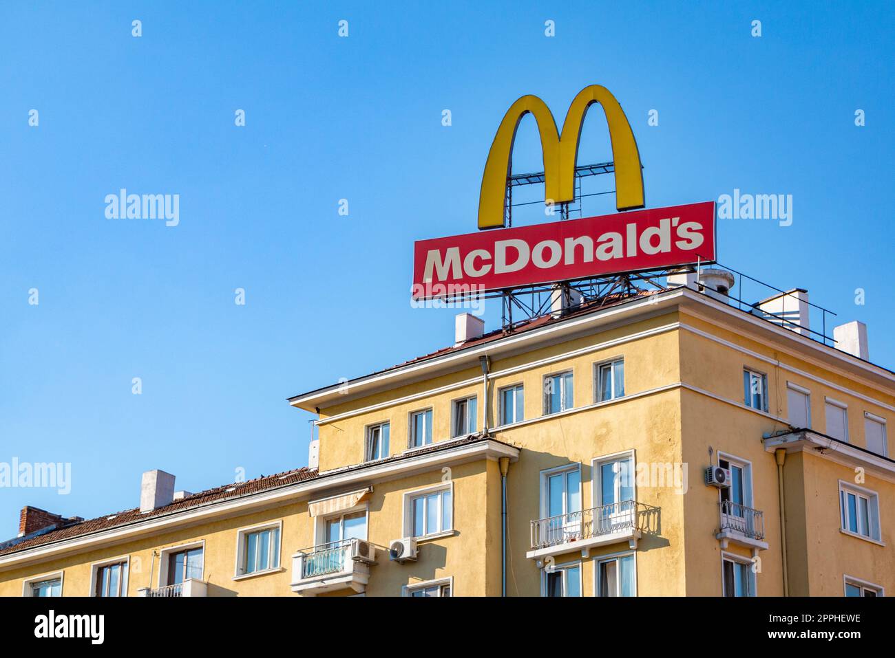 Mcdonald sign hi-res stock photography and images - Alamy