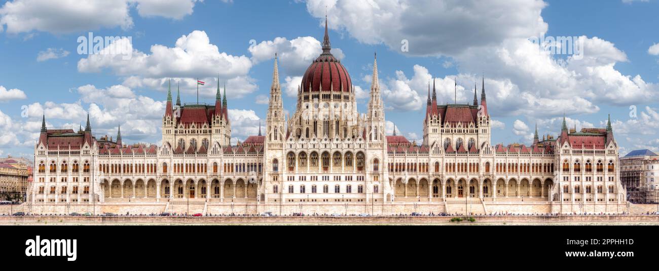 Neo gothic style building hi-res stock photography and images - Alamy