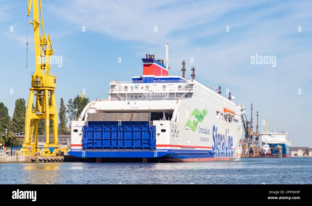 Ro ro passenger ferry hi-res stock photography and images - Alamy