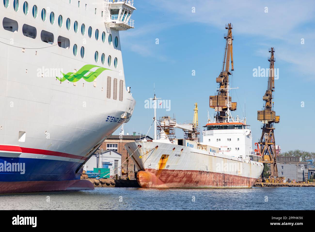 Naval vessel perspective hi-res stock photography and images - Alamy