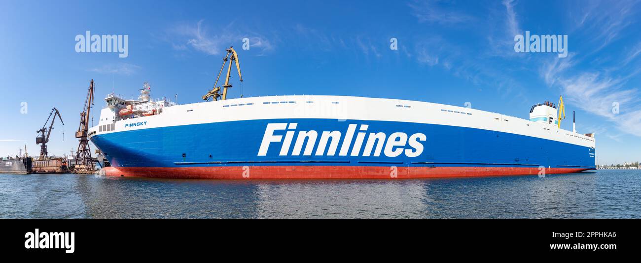 Roll on roll off roro cargo ship hi-res stock photography and images ...