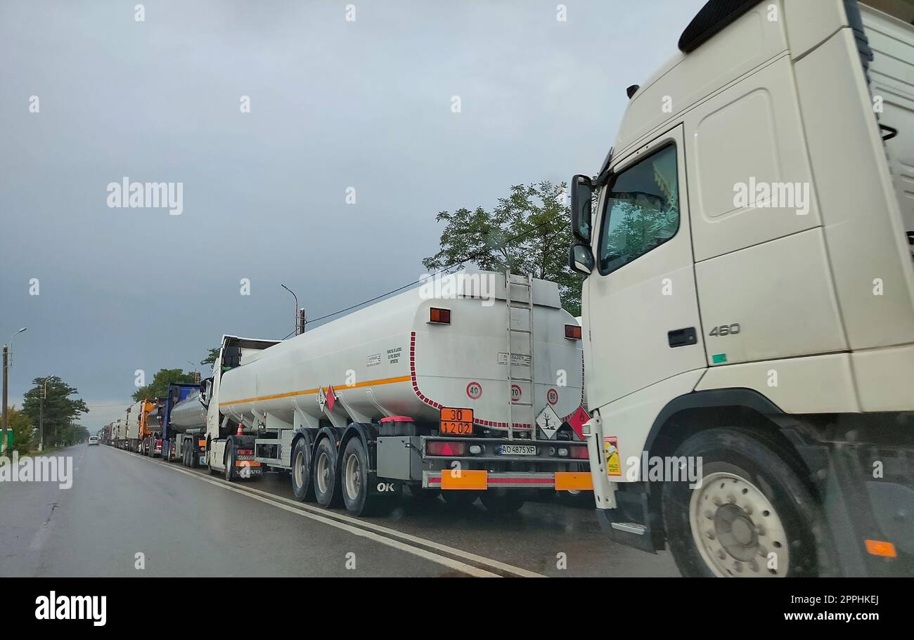 Romania border truck hi-res stock photography and images - Alamy