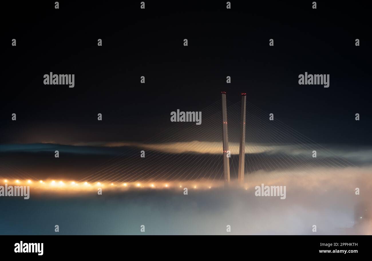 Fog over night city hi-res stock photography and images - Alamy