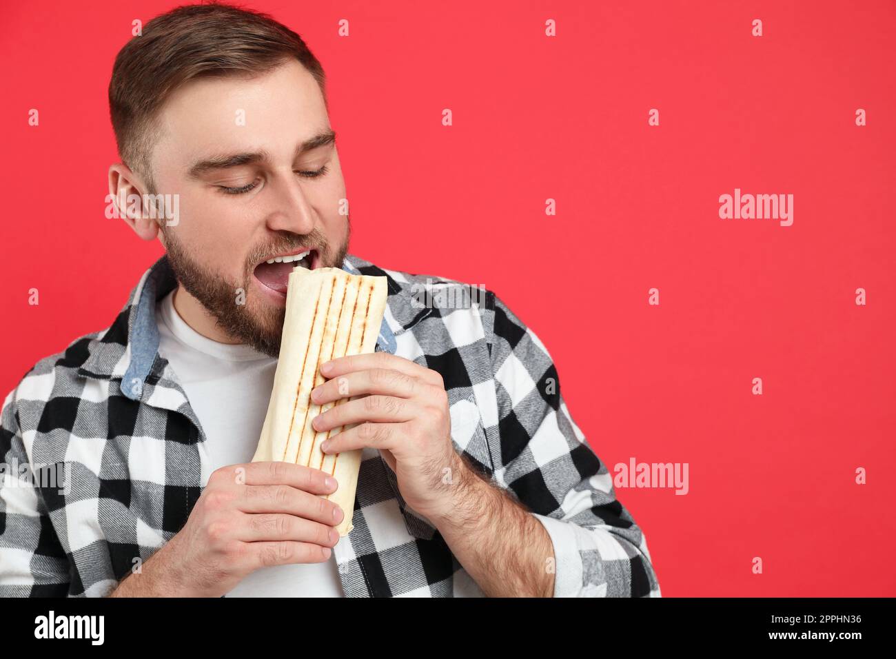 Turkish shawarma young man hi-res stock photography and images - Alamy