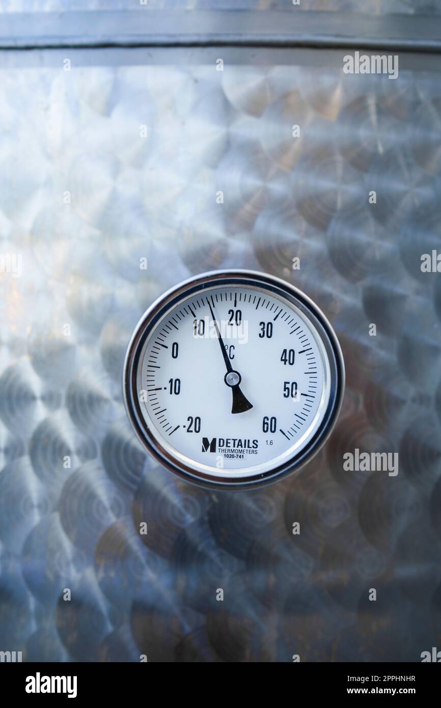 Pressure gauge detail hi-res stock photography and images - Alamy
