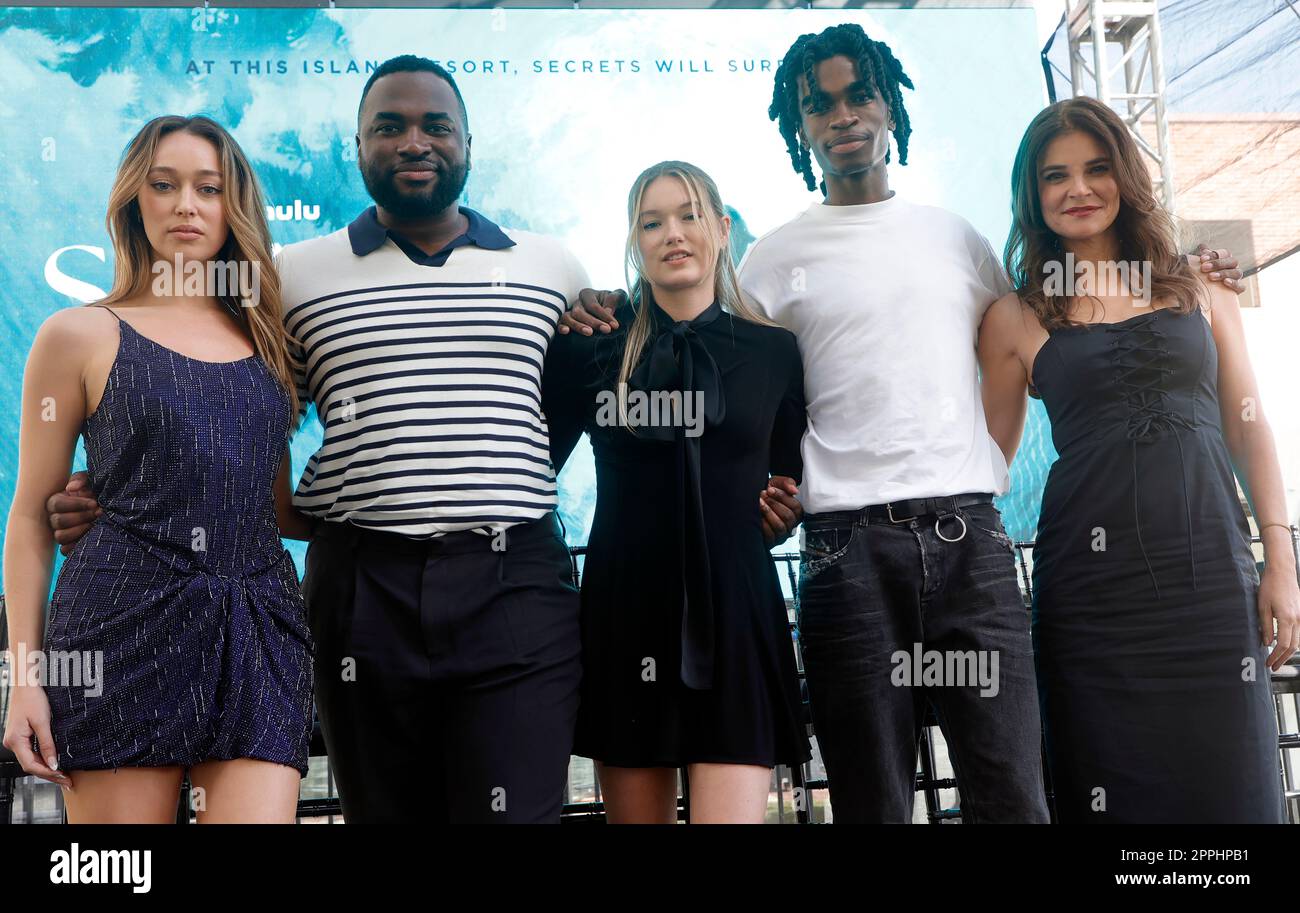 LOS ANGELES, CA - APRIL 23: Alycia Debnam-Carey, Josh Bonzie, West ...