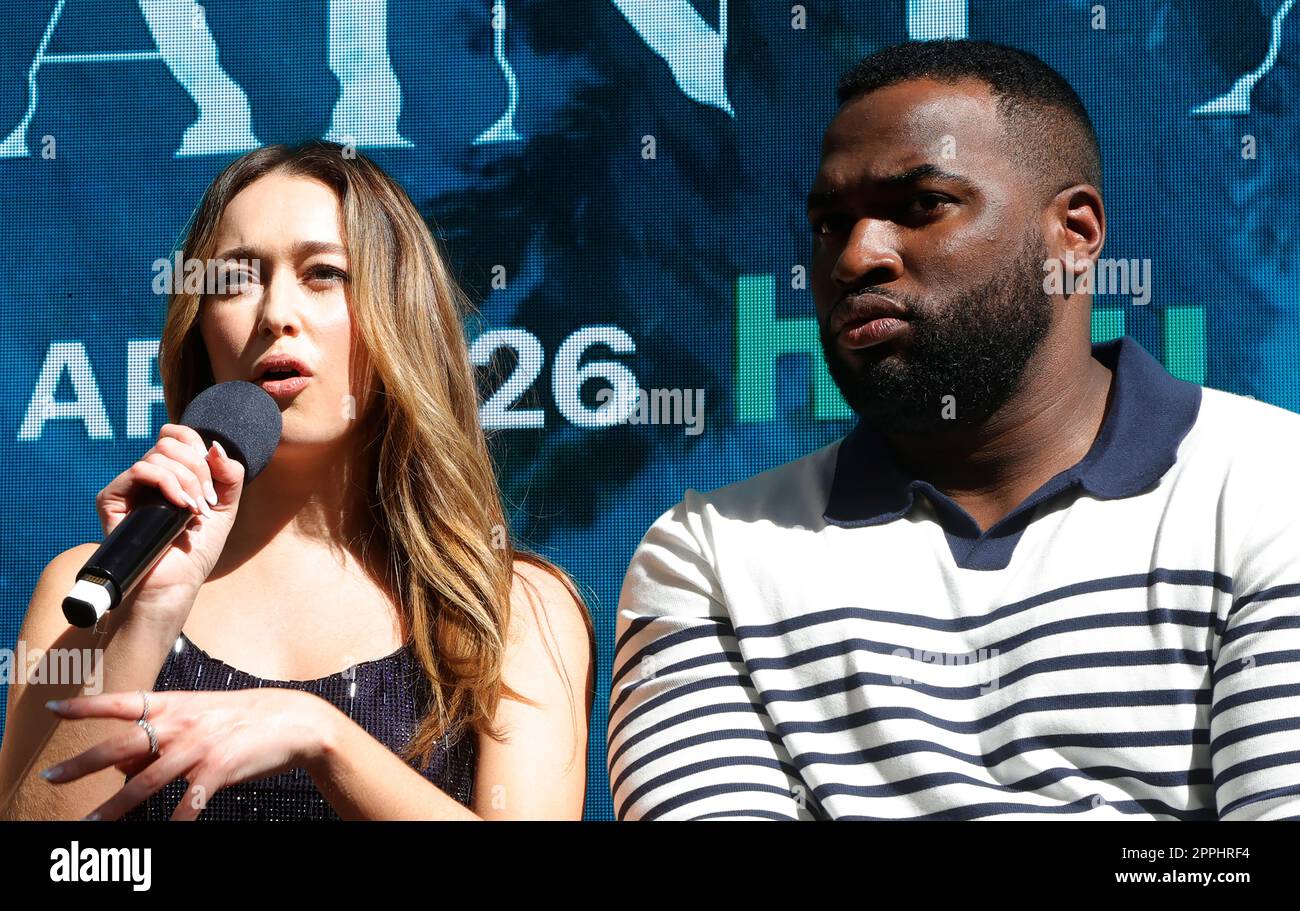 Los Angeles, Ca. 23rd Apr, 2023. Alycia Debnam-Carey, Josh Bonzie of ...