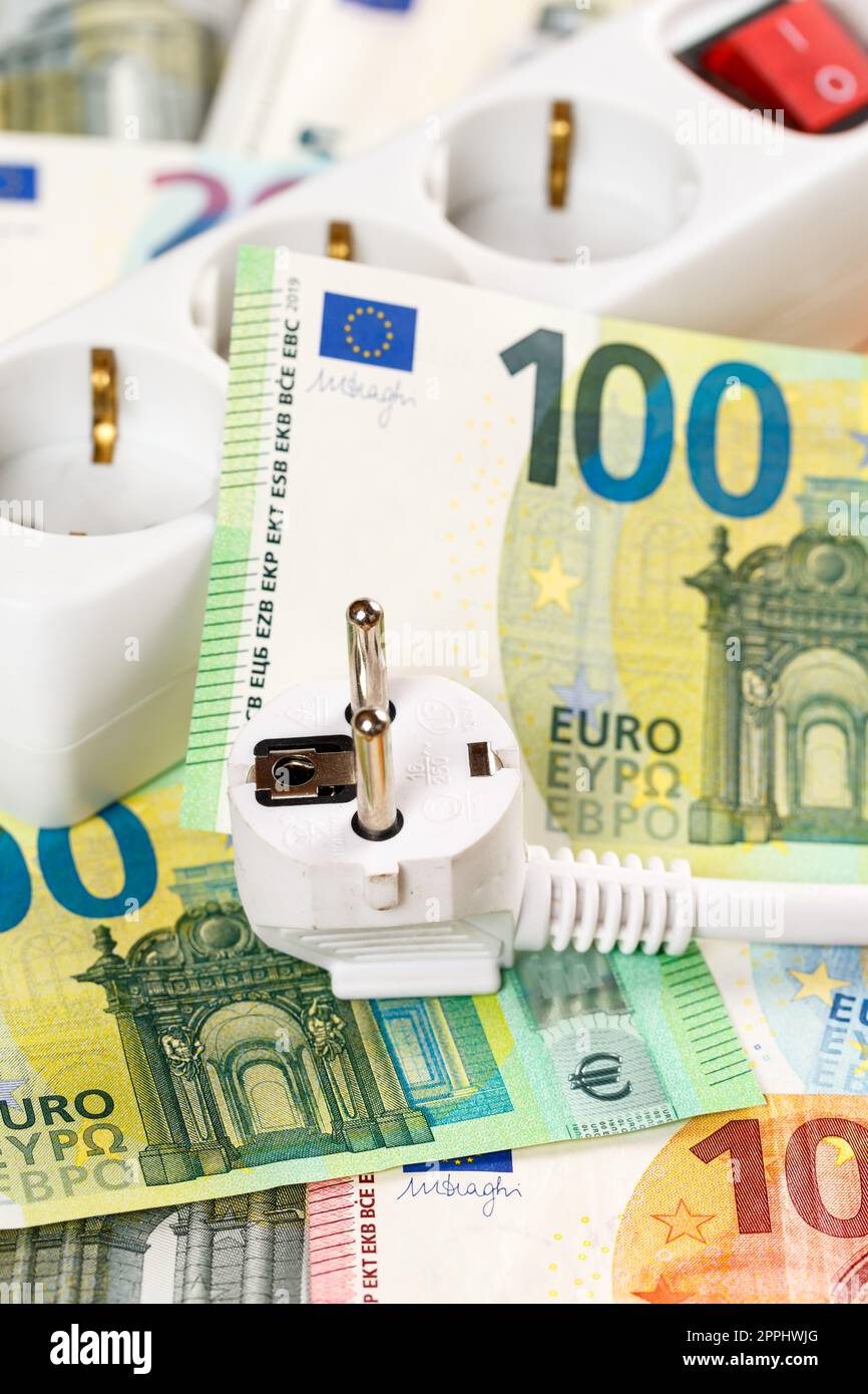 Cost of energy price of electricity symbolic photo with power cord ...
