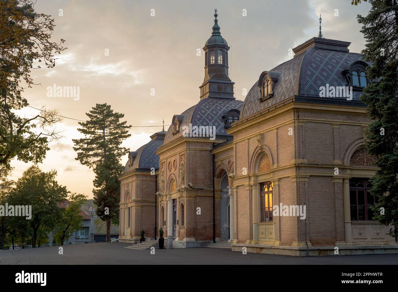 Mirogoj cemetery in zagreb croatia hi-res stock photography and images ...