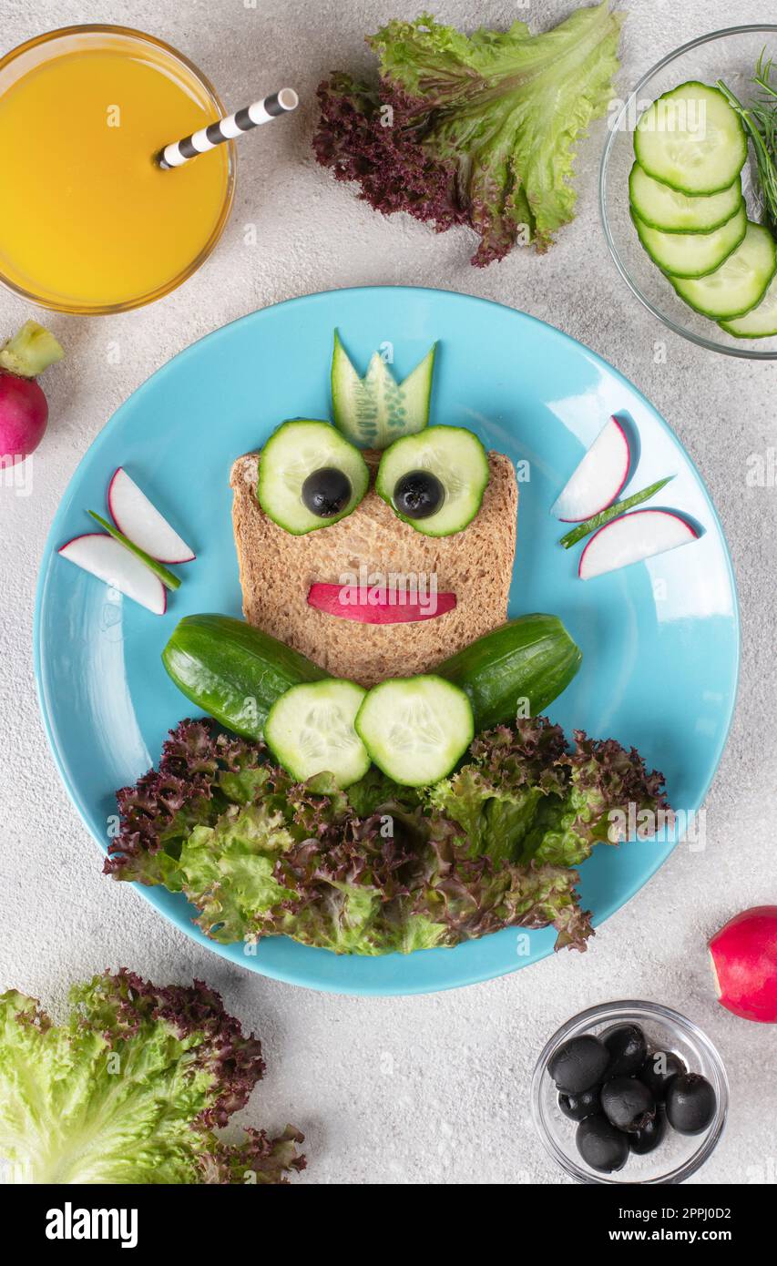 Frog vegetarian sandwich for kids with cucumber and radish, animal ...