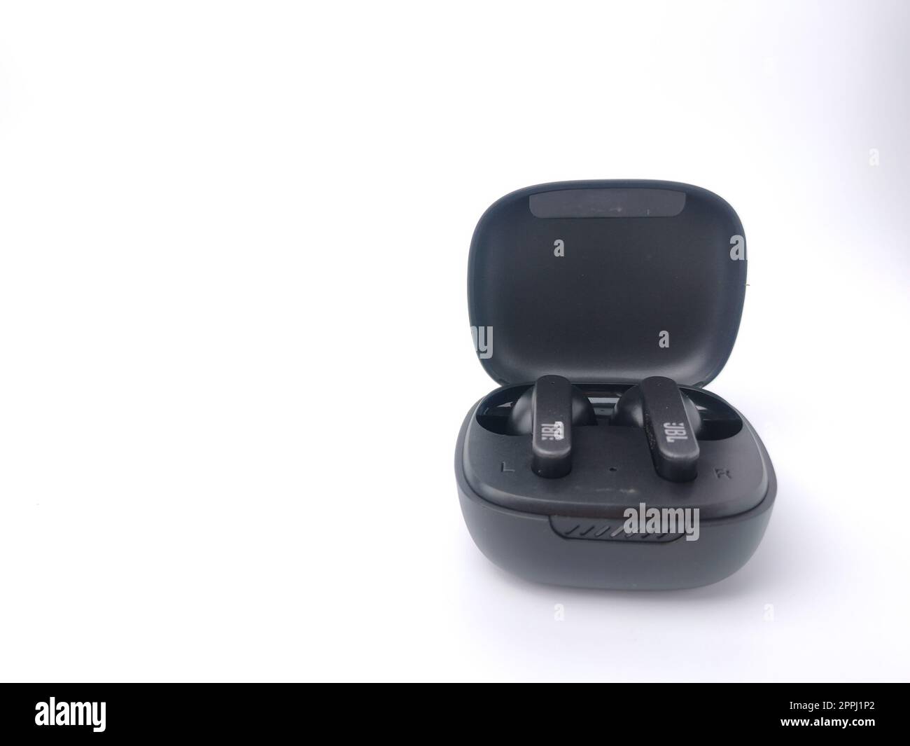 Malaysia,30 May 2022: Live Pro+ JBL TWS Bluetooth 5.0 Earphones Smart ...