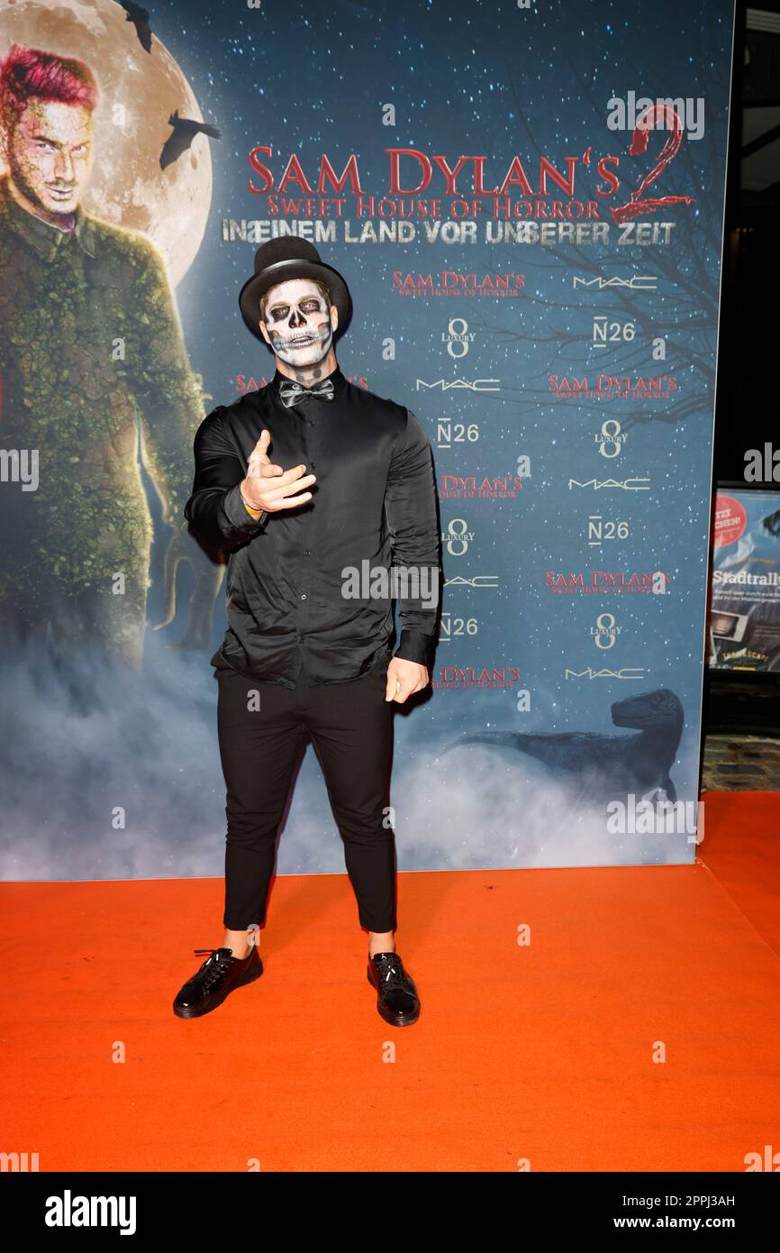 Tobias Tobi Wegner, Sam Dylans "Sweet House Of Horror" Halloween Party ...