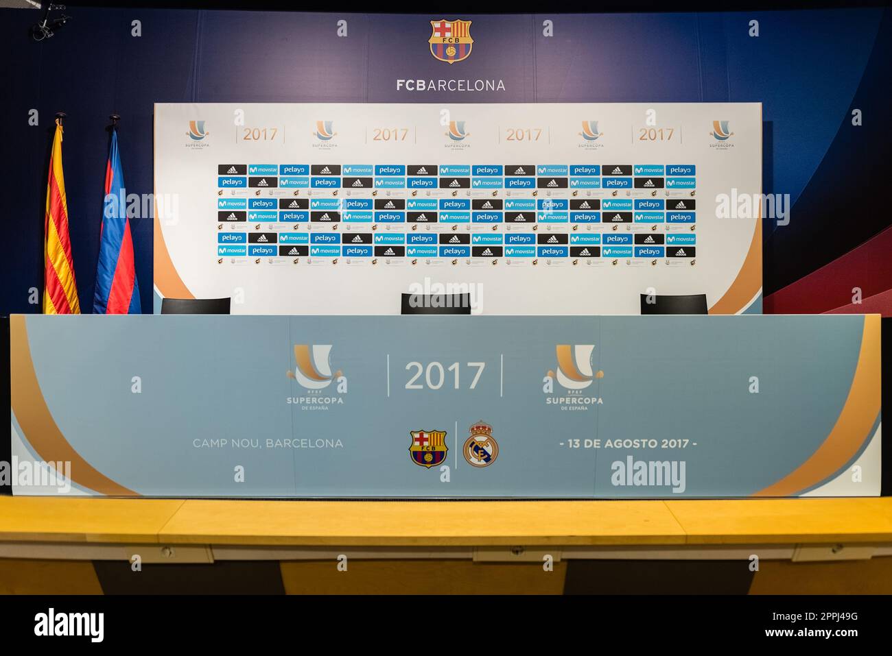 Real madrid barcelona supercopa hi-res stock photography and images - Alamy