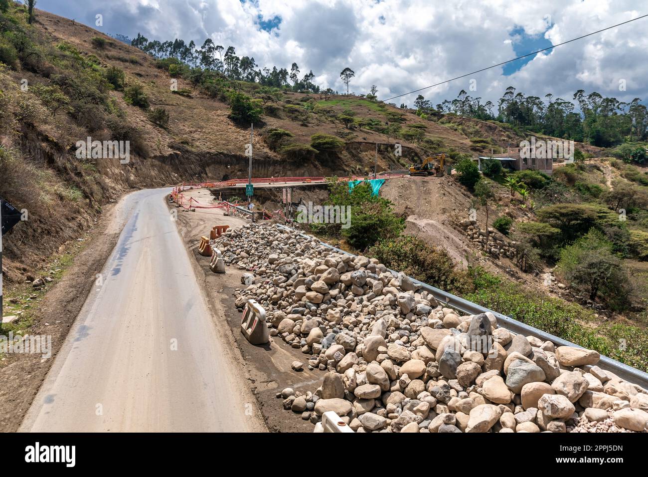 Road repair hi-res stock photography and images - Alamy