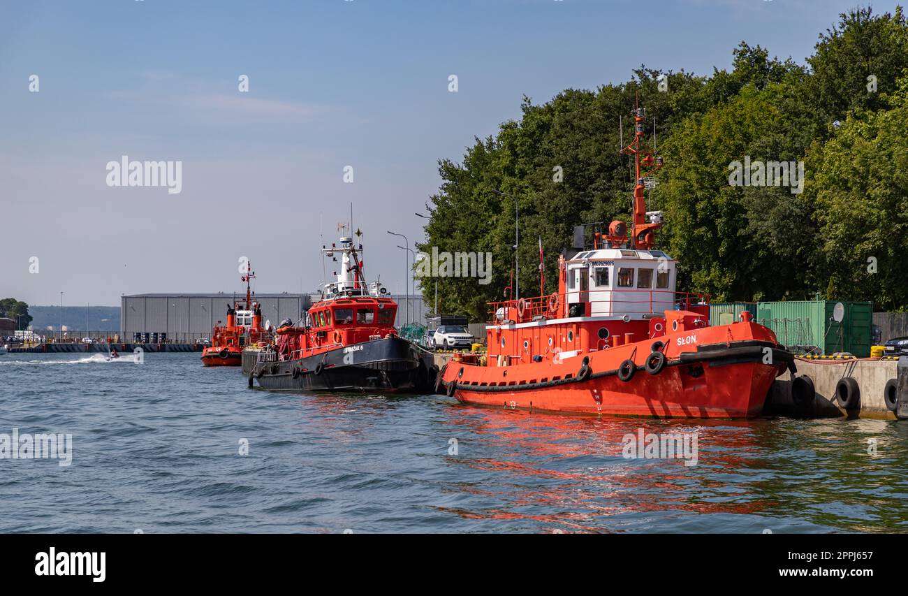 Red water vessels hi-res stock photography and images - Alamy