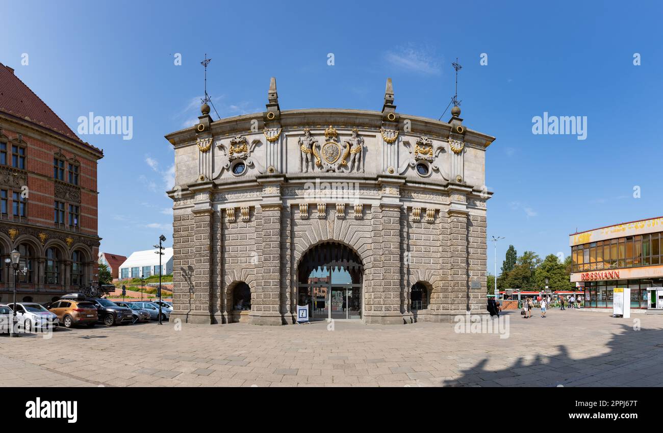High gate hi-res stock photography and images - Alamy