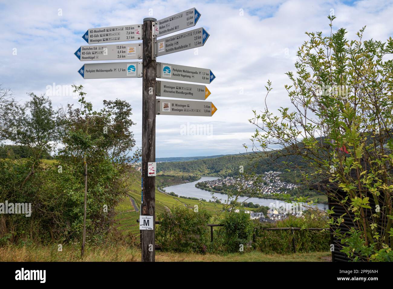 Waymark of Rhine Castle Trail and Mosel Trail close to Winningen ...