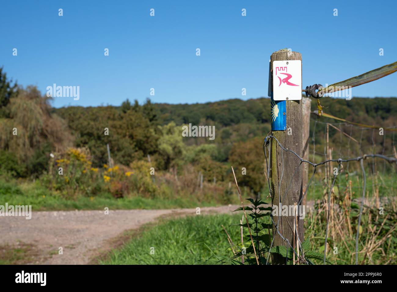 Waymark of Rhine Castle Trail close to Remagen, Germany Stock Photo - Alamy