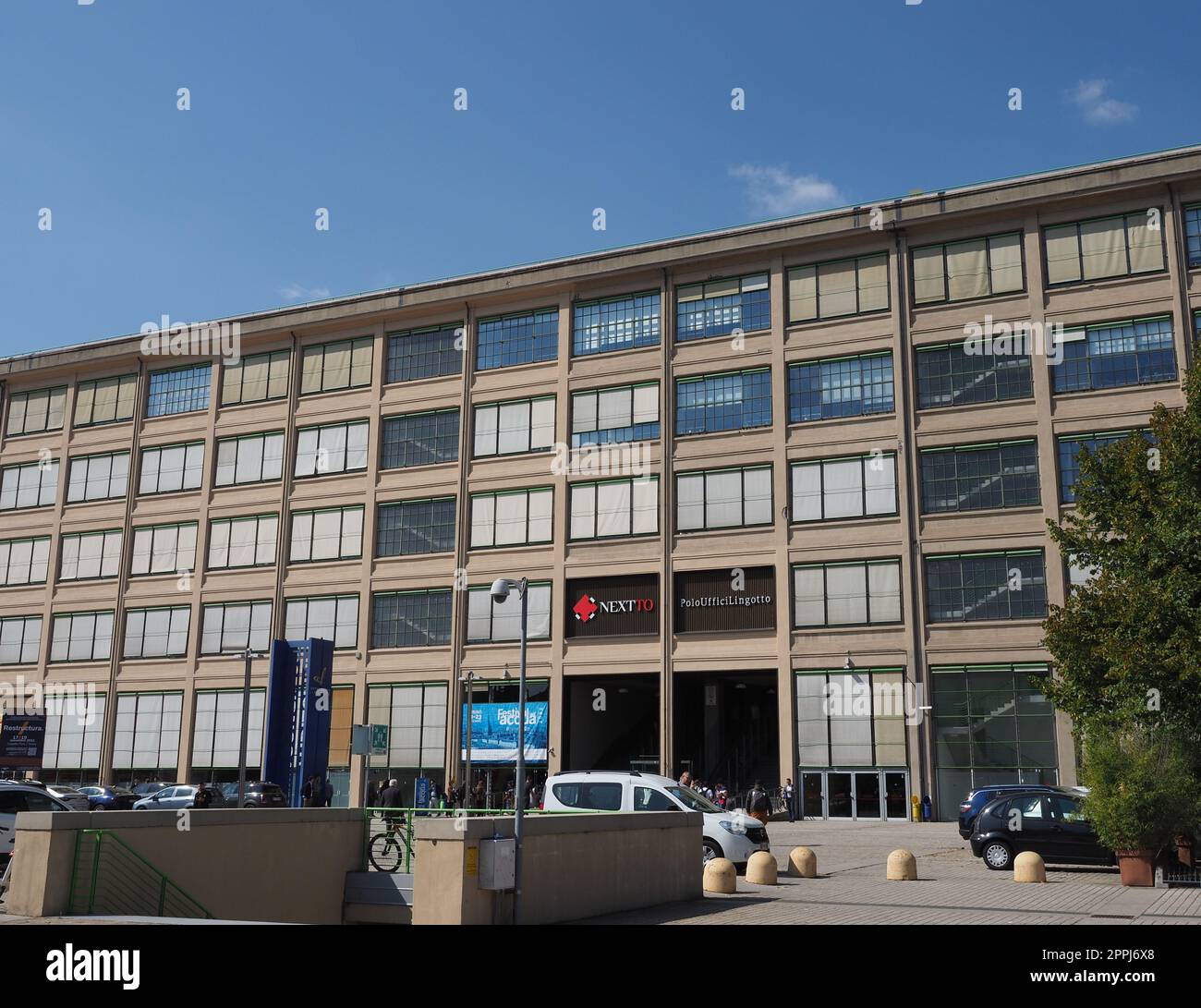 Lingotto Fiat car factory circa 1919 in Turin Stock Photo - Alamy