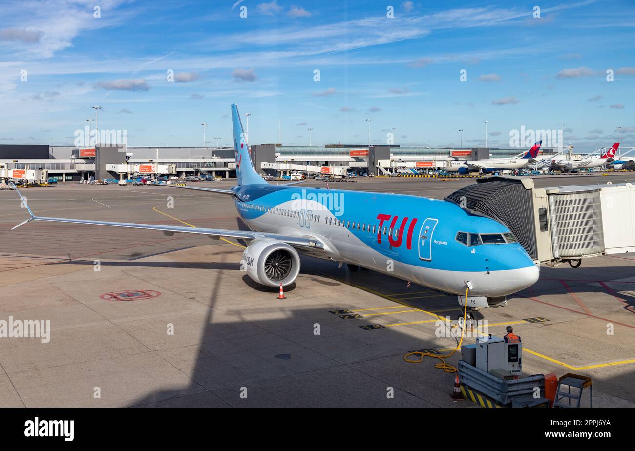 TUI Plane in Schiphol Airport Stock Photo - Alamy
