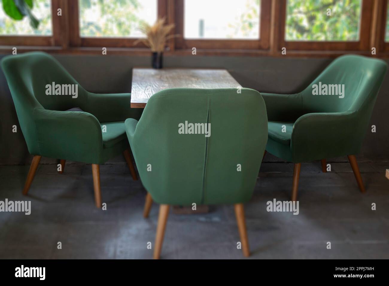 Coffee shop or cafe restaurant wooden interior Stock Photo - Alamy