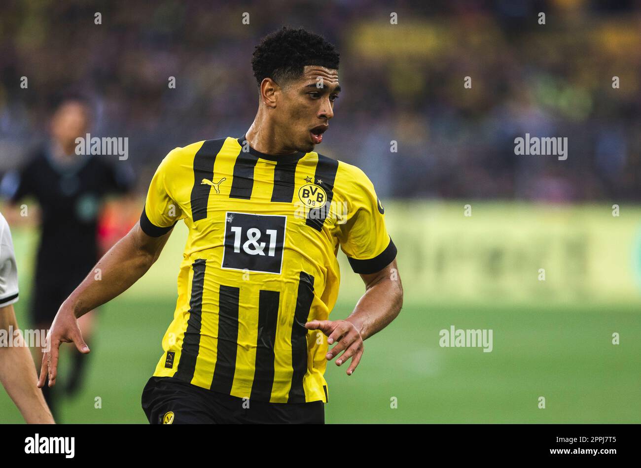 Jude bellingham portrait hi-res stock photography and images - Alamy